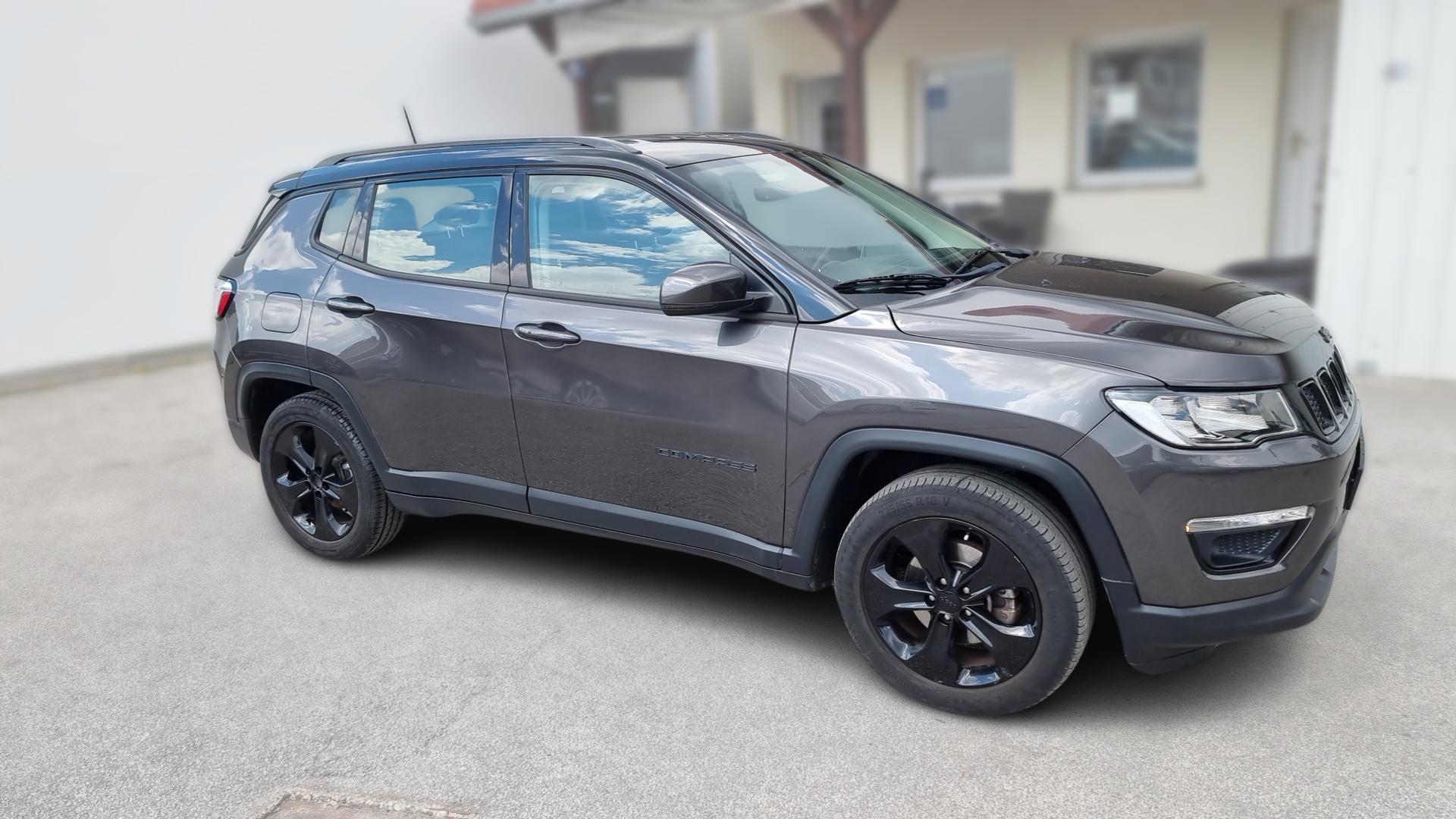 Jeep Jeep Compass 90.195 km 15.990 € | NEOSTAR