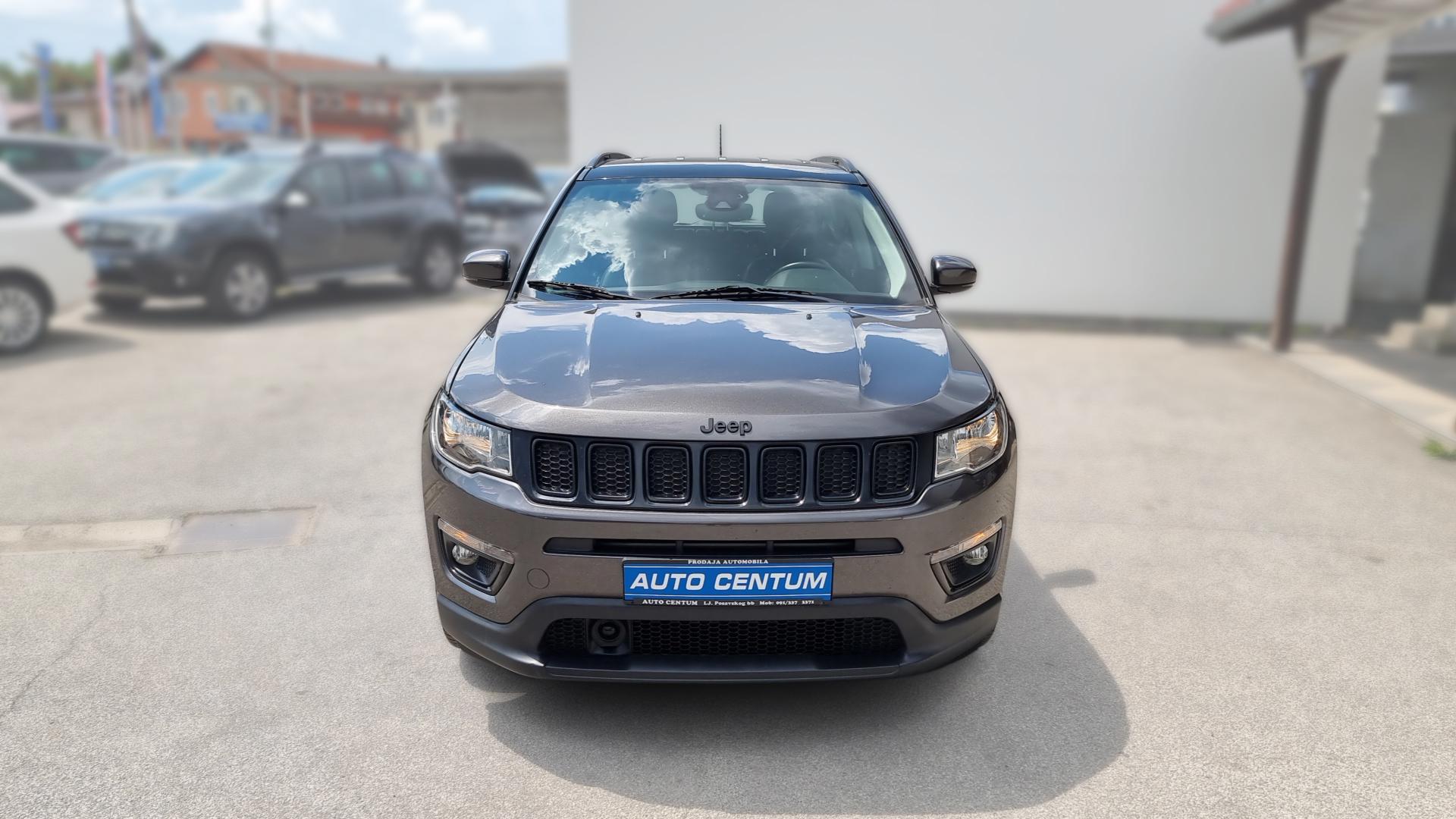 Jeep Jeep Compass 90.195 km 15.990 € | NEOSTAR